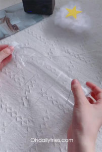 How to Make a Cloud Light With a Plastic Bottle